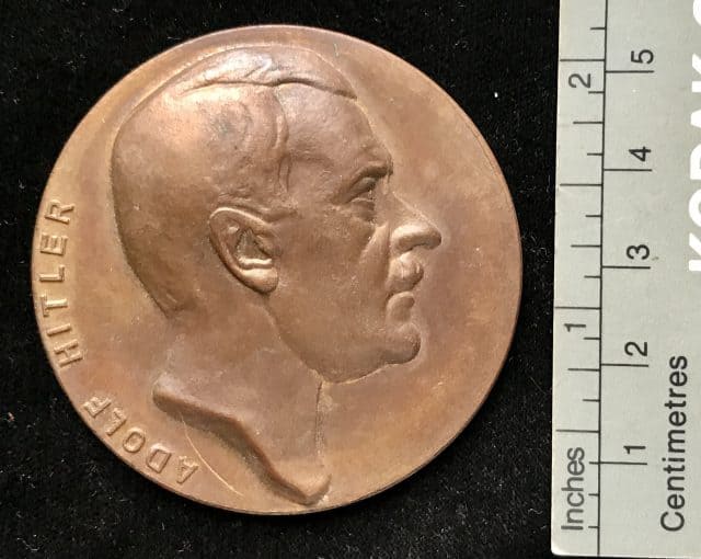 Original German 1930's NSDAP (Nazi Party) Table Medal Of Adolf Hitler ...
