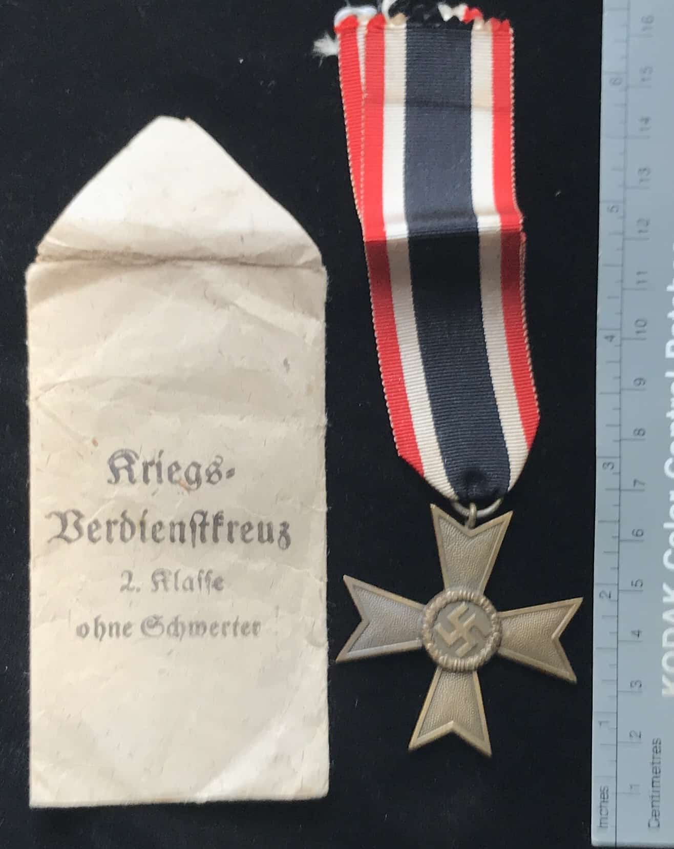 Exploring WWII: The 1939 Bronze War Merit Cross Revealed