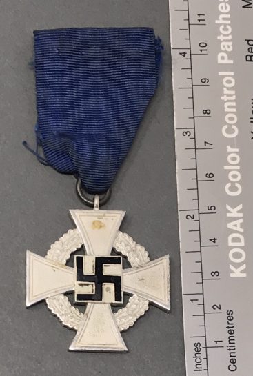 Original WWII German 25 Year FAITHFUL SERVICE Medal Brought Home By A U ...