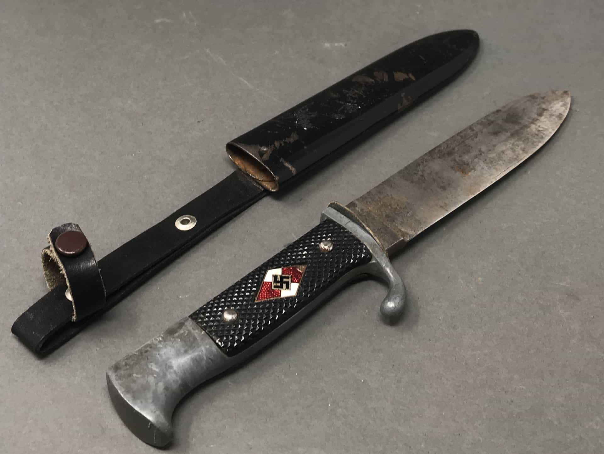 German WWII Luftwaffe Paratrooper Gravity Knife | Gettysburg Museum