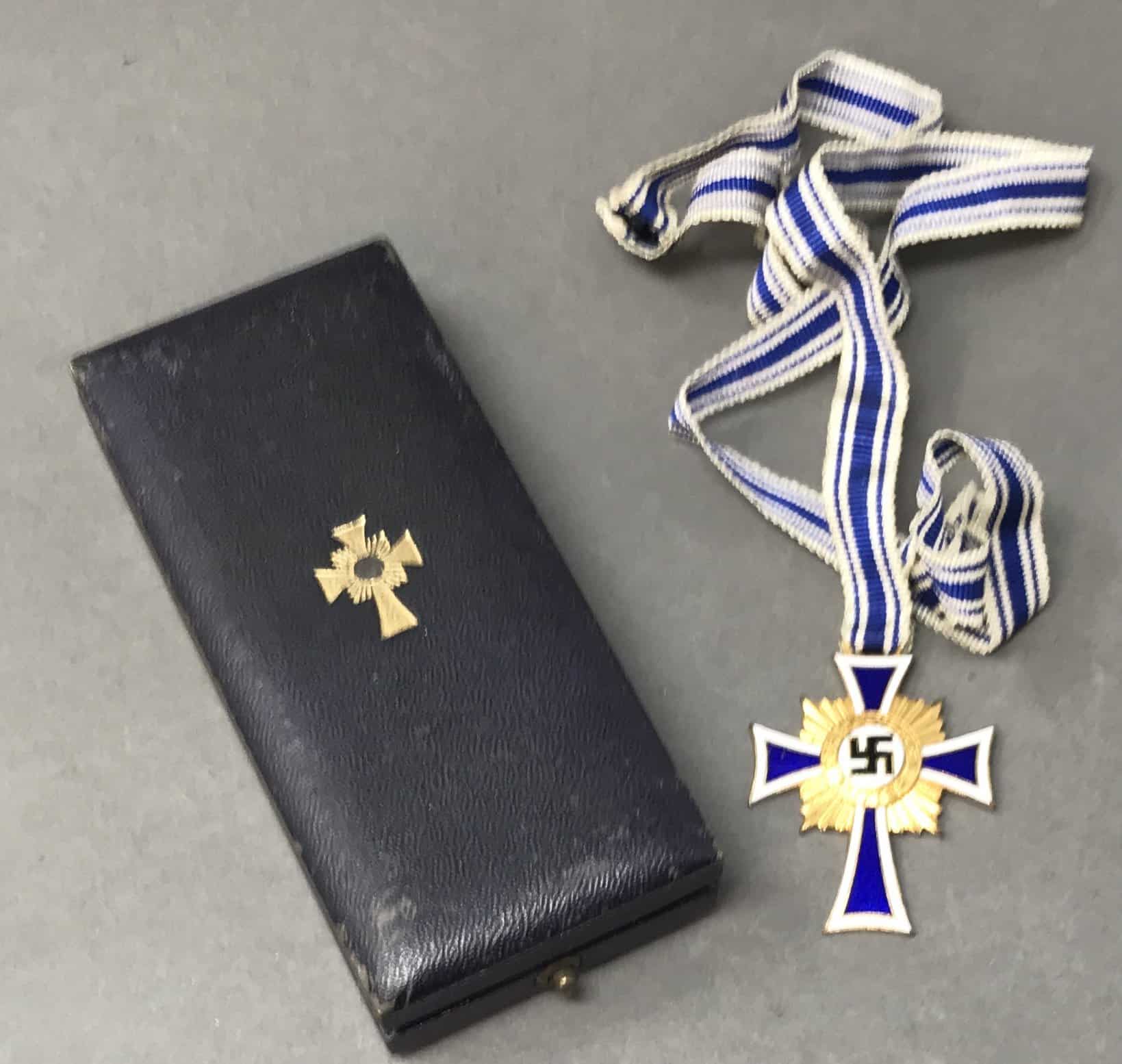 Unearth WWII German Mothers Cross Artifact at Gettysburg