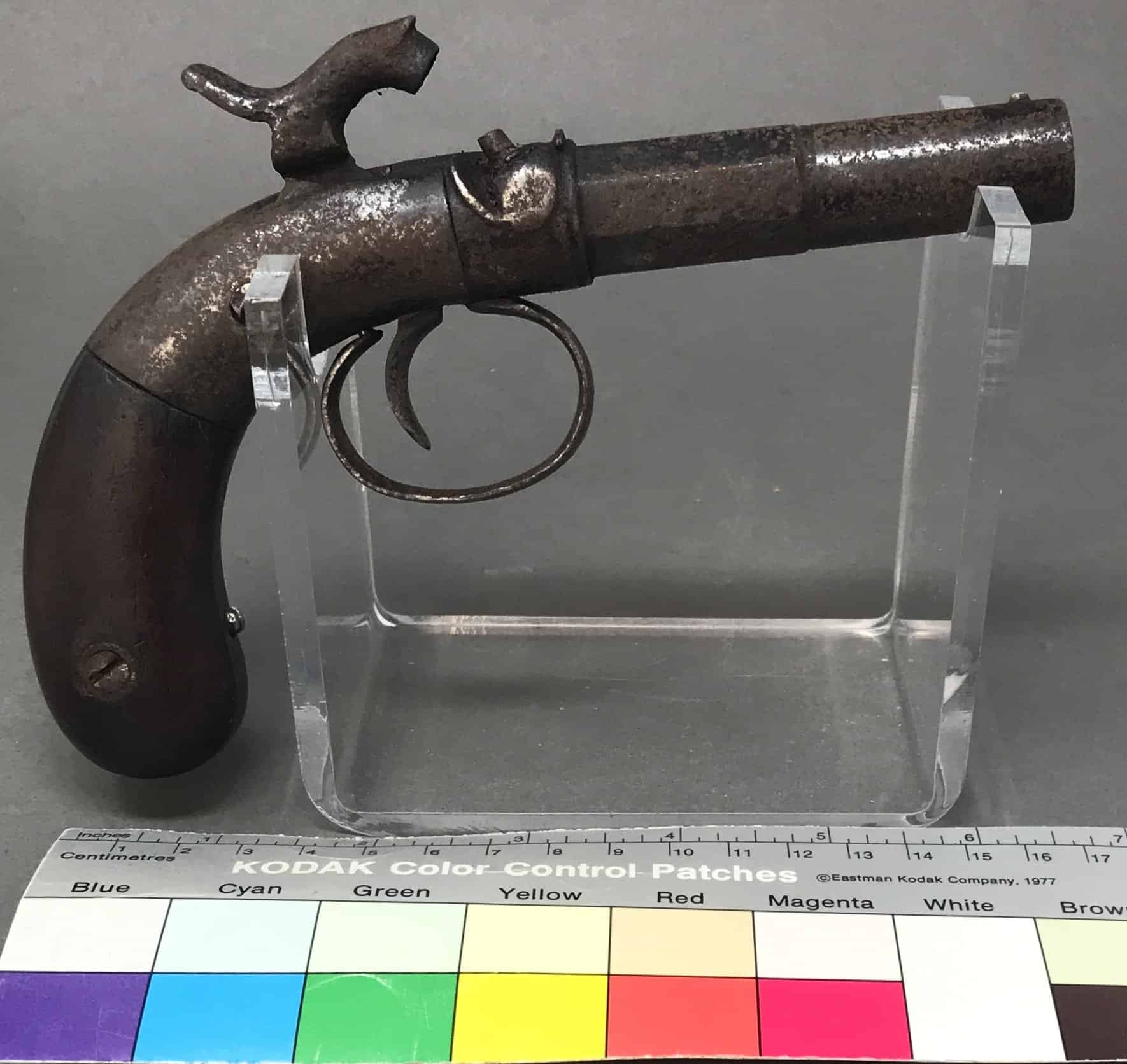 Certified Civil War Antique Pistol: Own a Piece of History