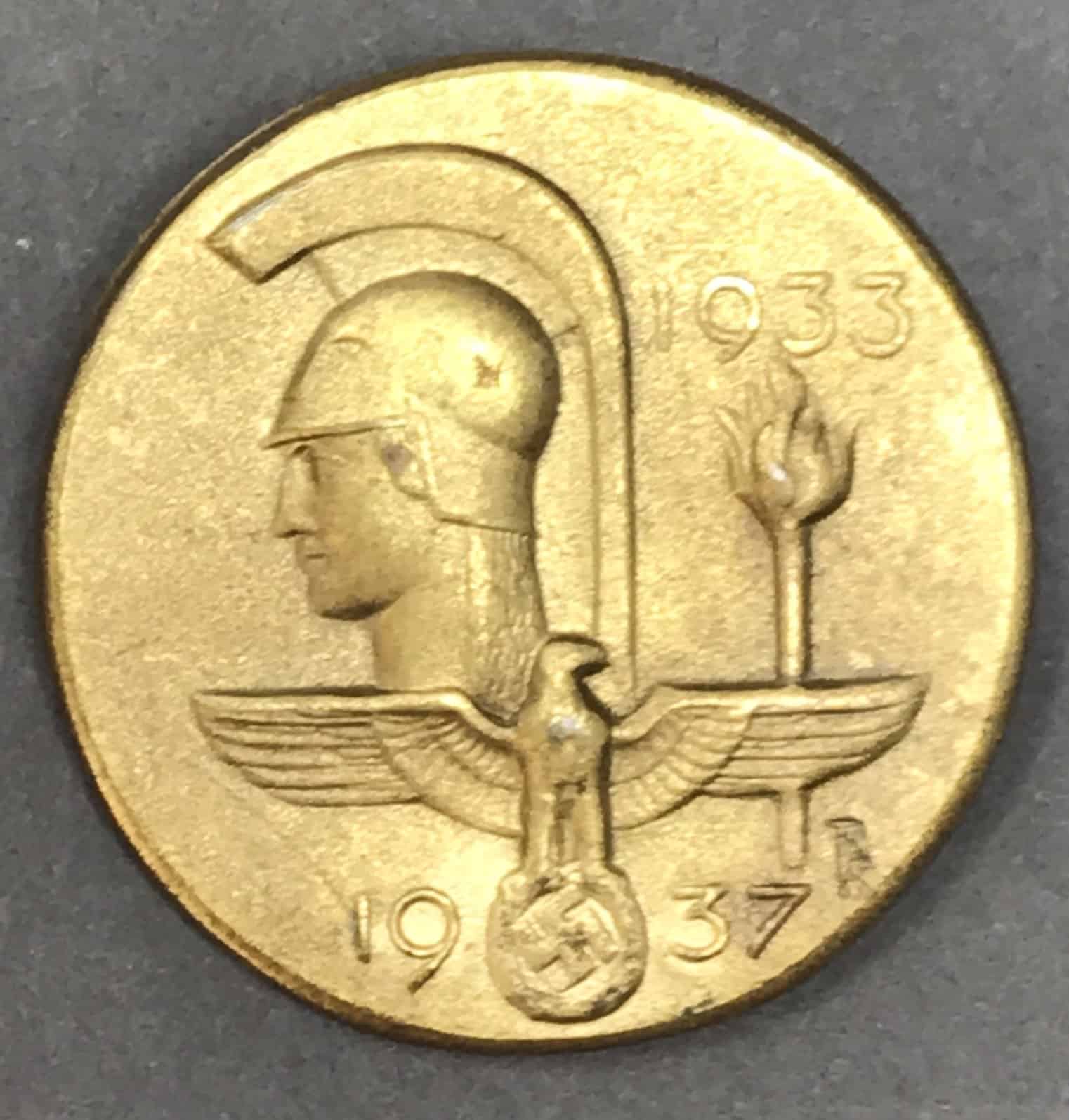 Unlock History: 1933 German Art Day Badge - Museum Certified