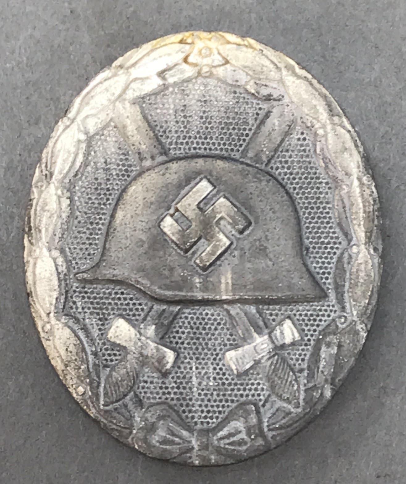 Valor Unveiled: Authentic 1939 WWII Silver Wound Badge