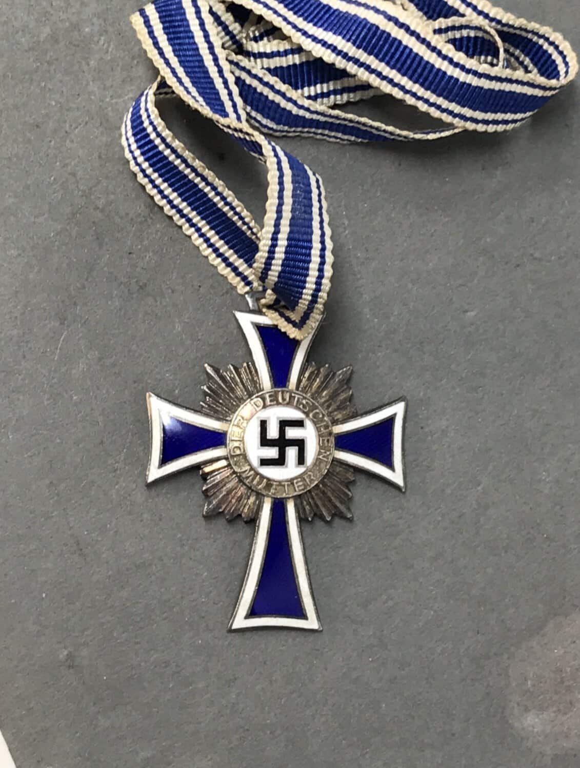 Unlock Rare WWII German Mothers Cross Artifact at Gettysburg