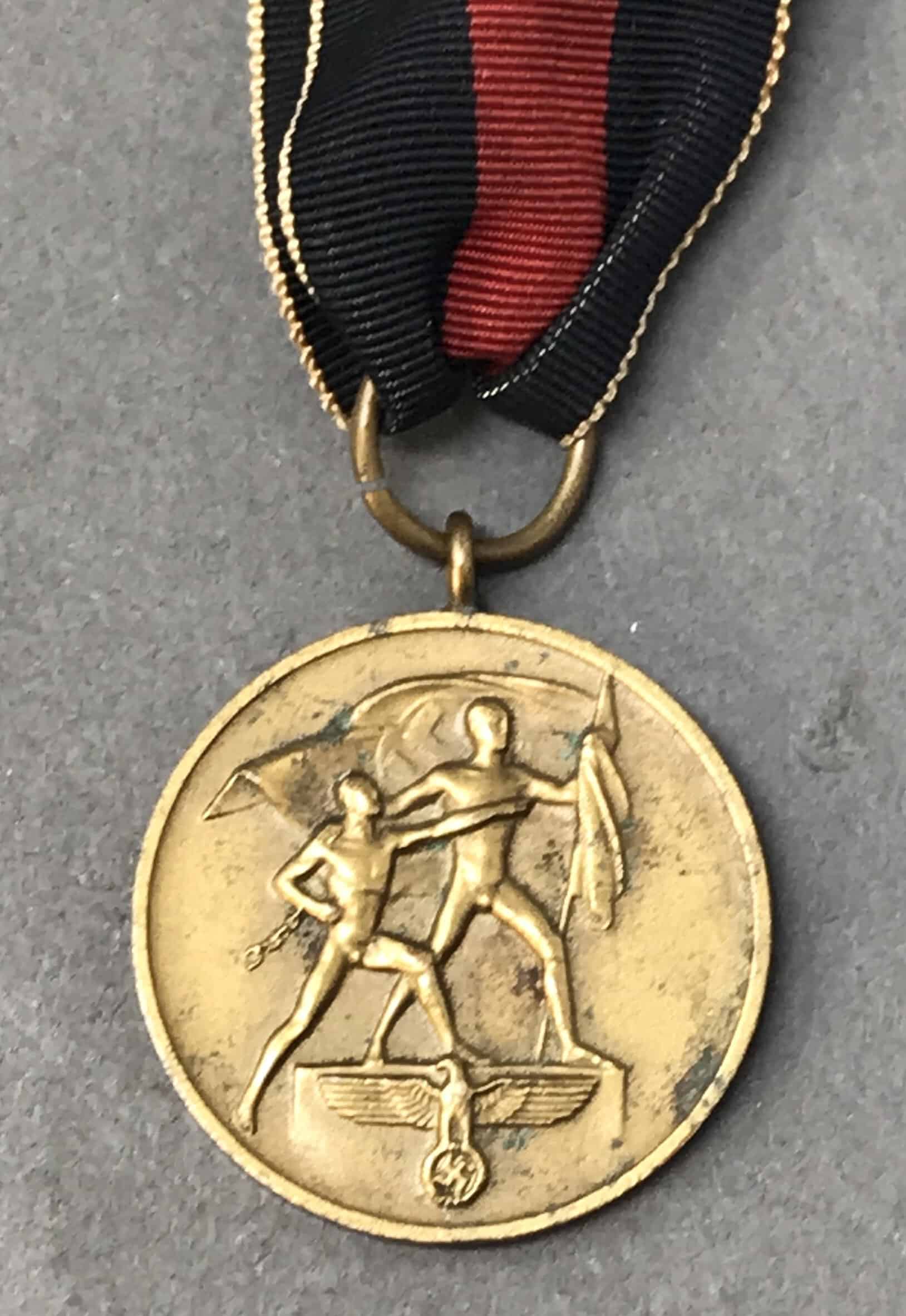 Discover Authentic WWII German Medal: 1 October 1938