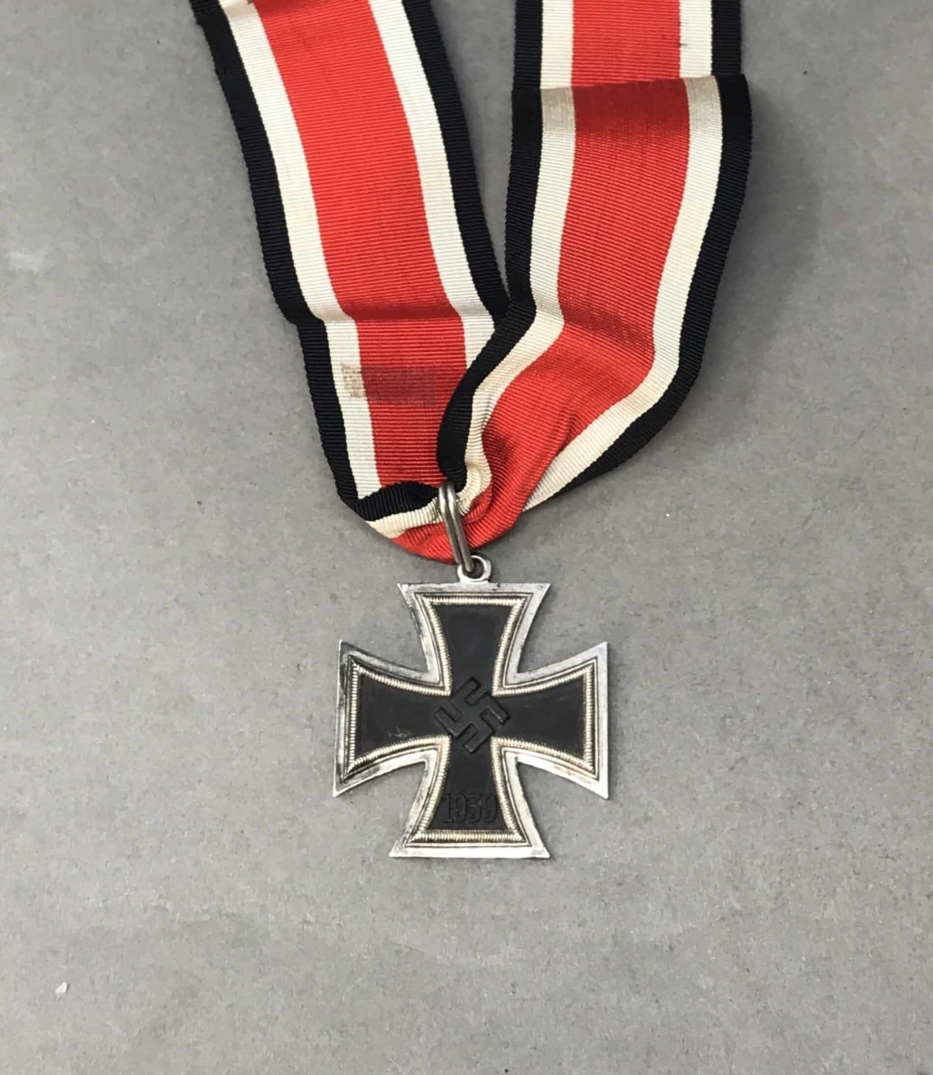 WWII German Knight's Cross: A Collector's Gem at Gettysburg