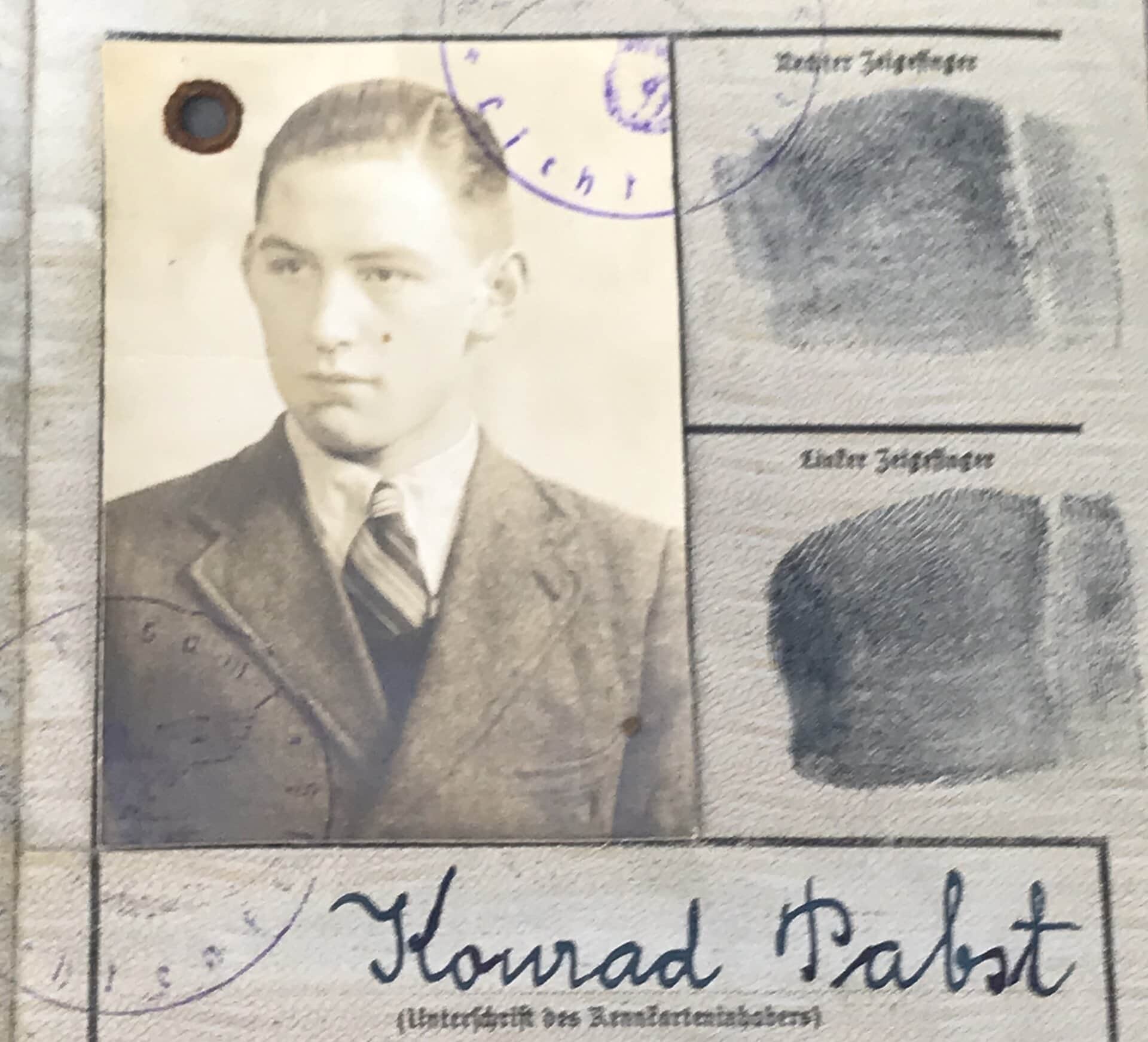 Original WWII NSDAP/Nazi Identity Document, Museum COA